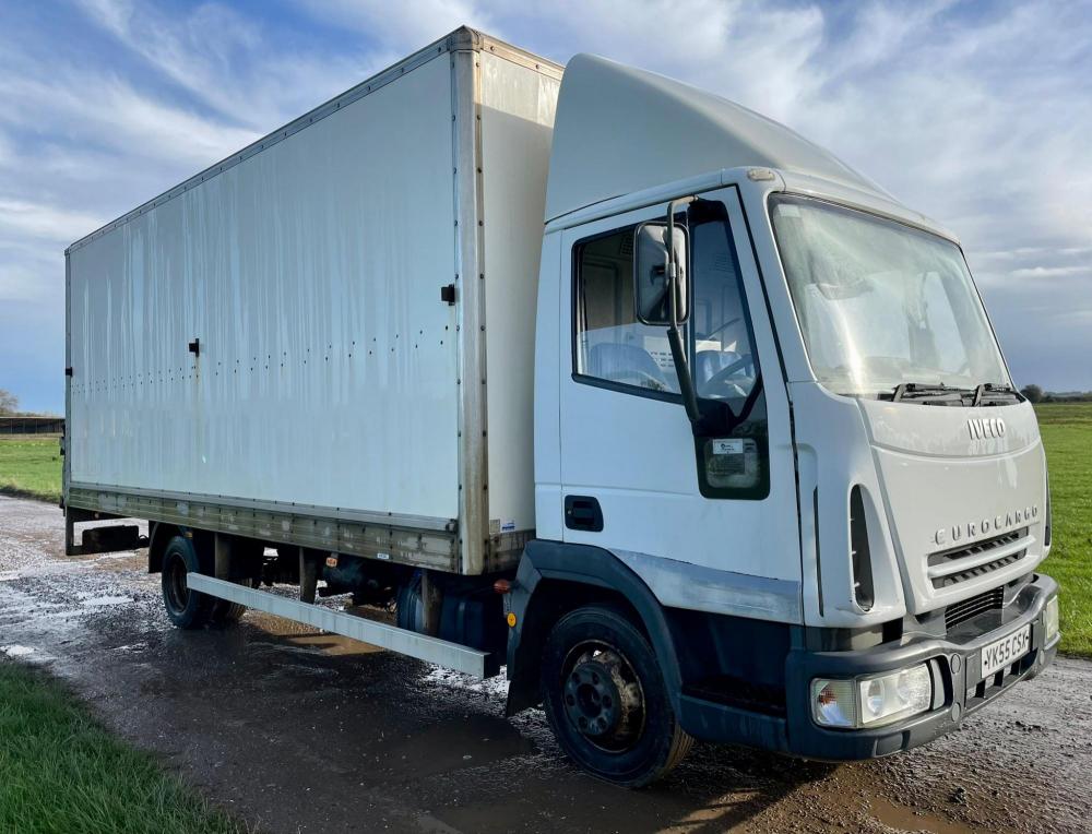 New & Used Box Truck For Sale - Commercial Trader